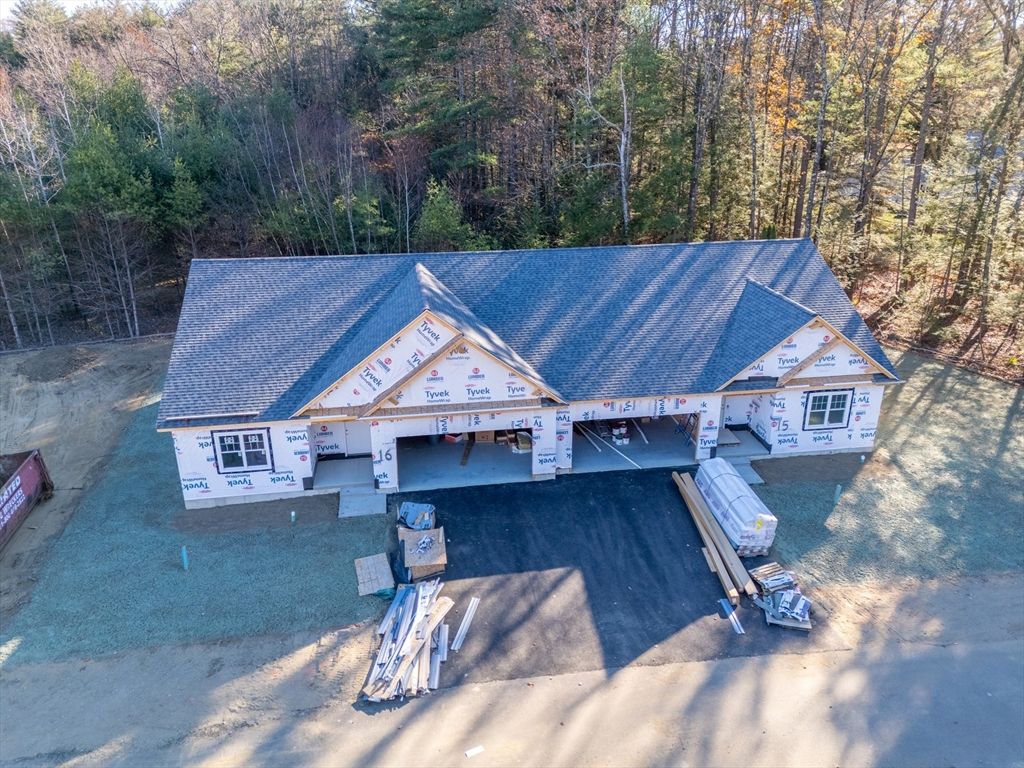 16 Nicols Way #16, Easthampton, MA 01027 - See Est. Value, Schools & More