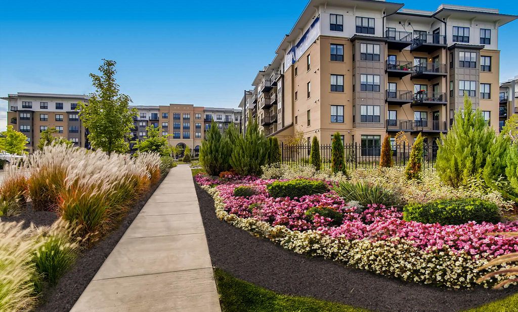 The Elaine - Northbrook, IL | Trulia