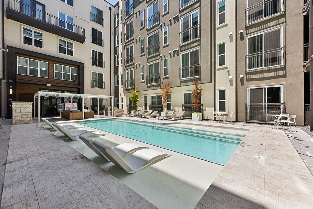 6007 N Interstate Highway 35 #5256627, Austin, TX 78723 - See Est ...