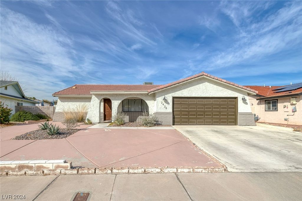 2428 La Casa Dr, Henderson, NV 89014 | MLS# 2557179 | Trulia