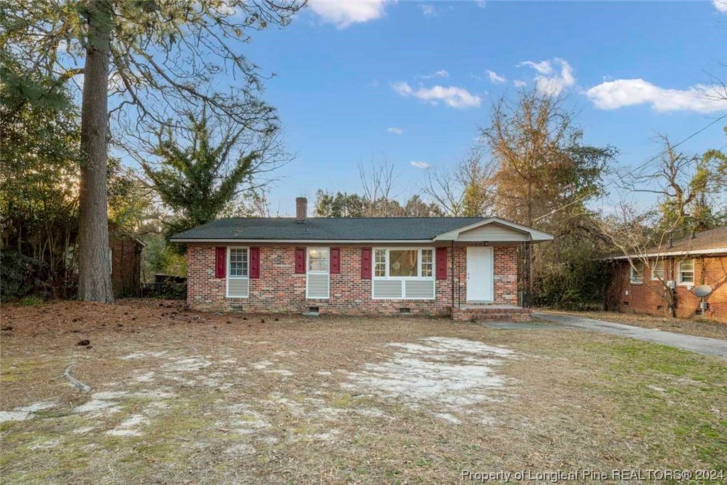 1672 Wellons Dr, Fayetteville, NC 28304 - See Est. Value, Schools & More
