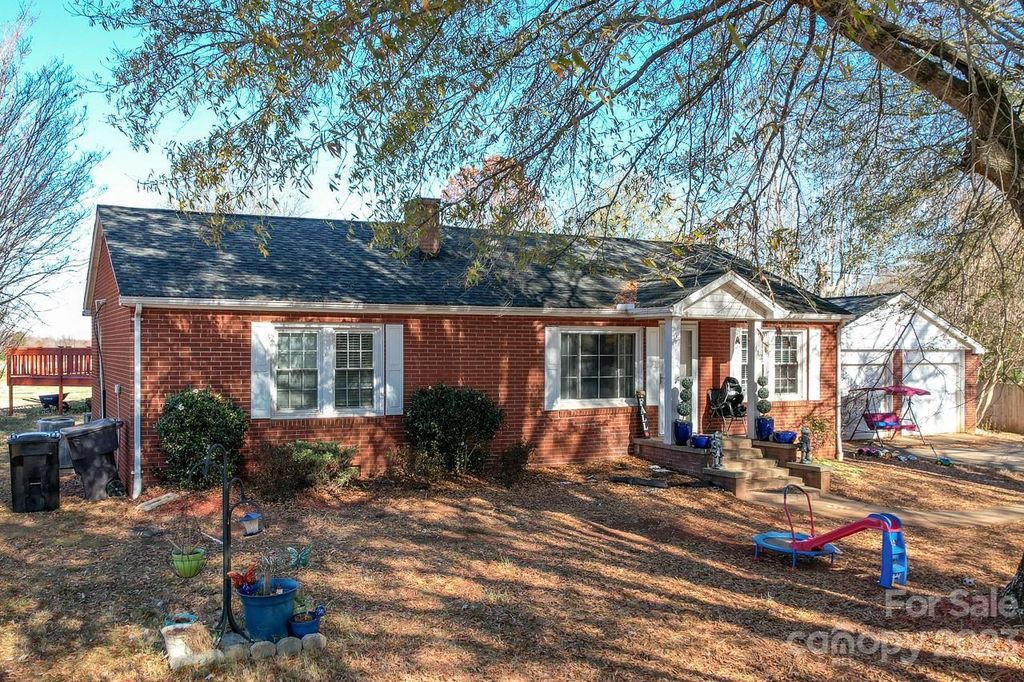 112 Travis Loop, Statesville, NC 28625 | MLS# 4090987 | Trulia