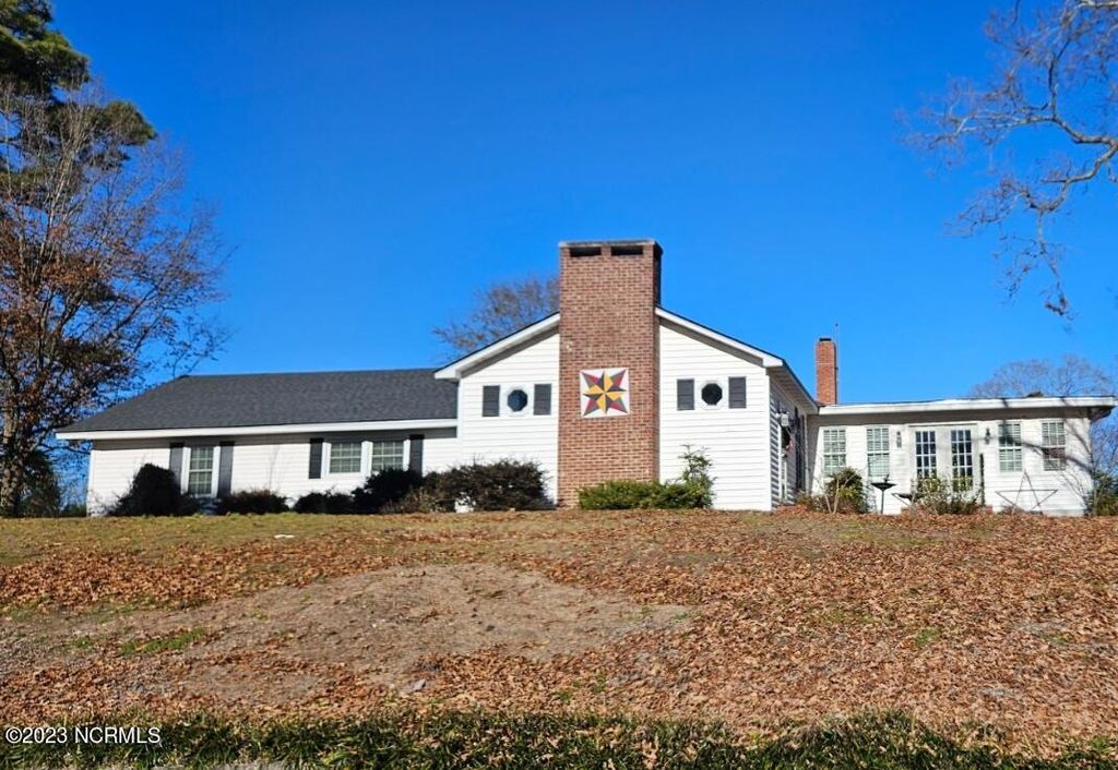 709 Reedsford Road, Clinton, NC 28328 - See Est. Value, Schools & More