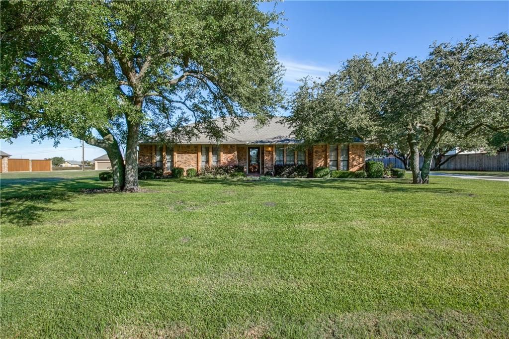 8209 Schrade Rd, Rowlett, TX 75088 - See Est. Value, Schools & More
