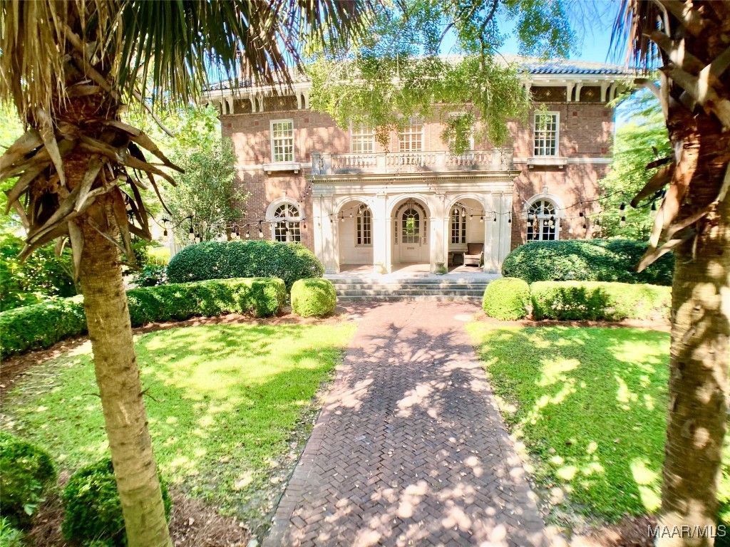 1490 S Perry St, Montgomery, AL 36104 - See Est. Value, Schools & More