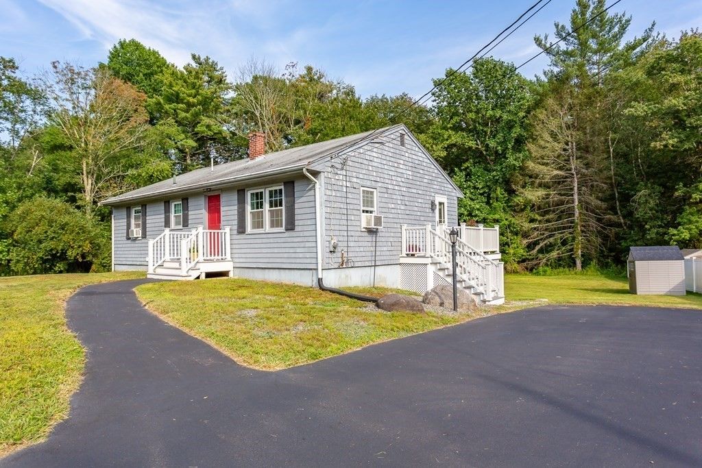 109 Oak St, Raynham, MA 02767 | Trulia