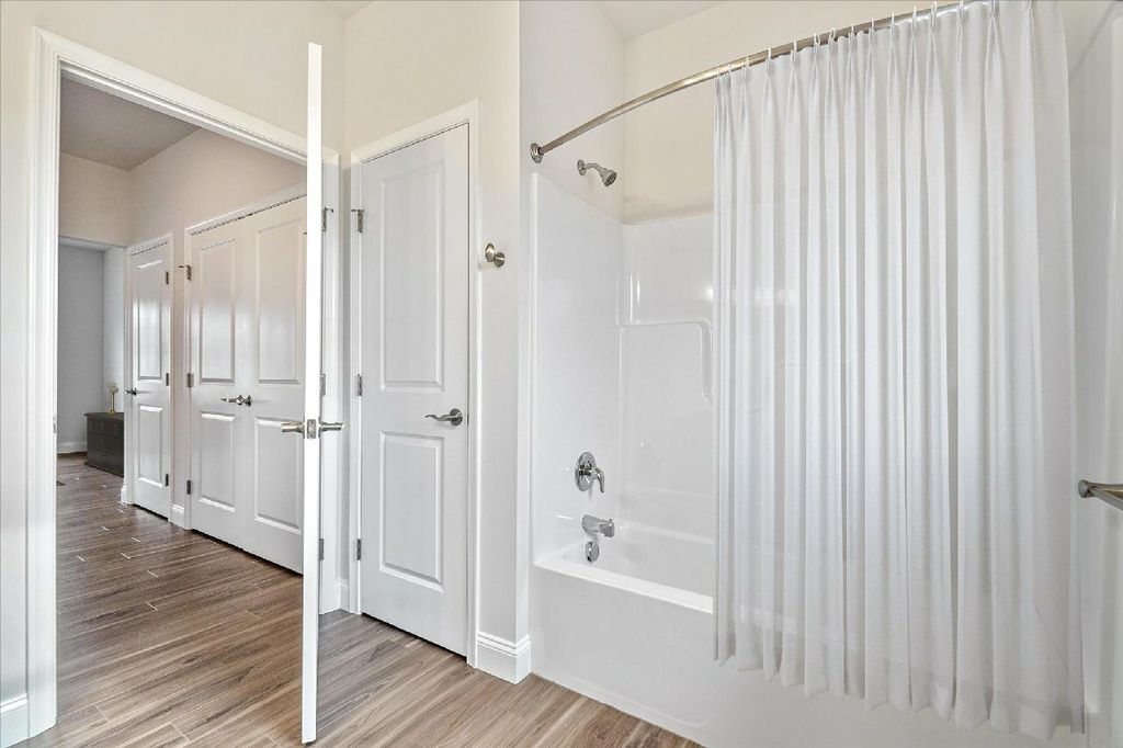 400 One Dover Highlands #DH-810, Dover, PA 17315 - See Est. Value ...