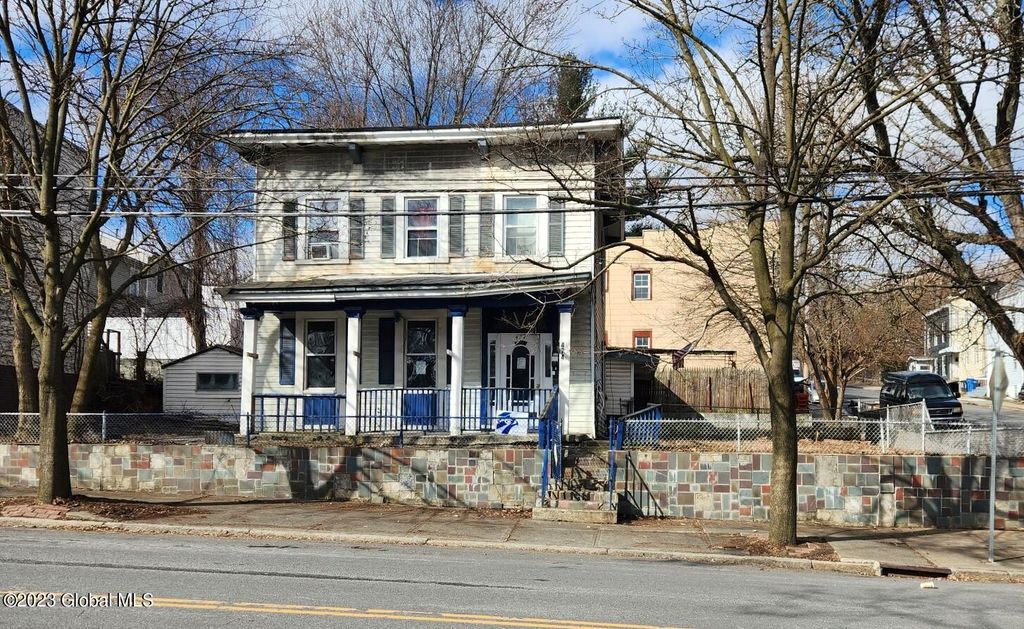 474 N N Pearl Street, Menands, NY 12204 - See Est. Value, Schools & More
