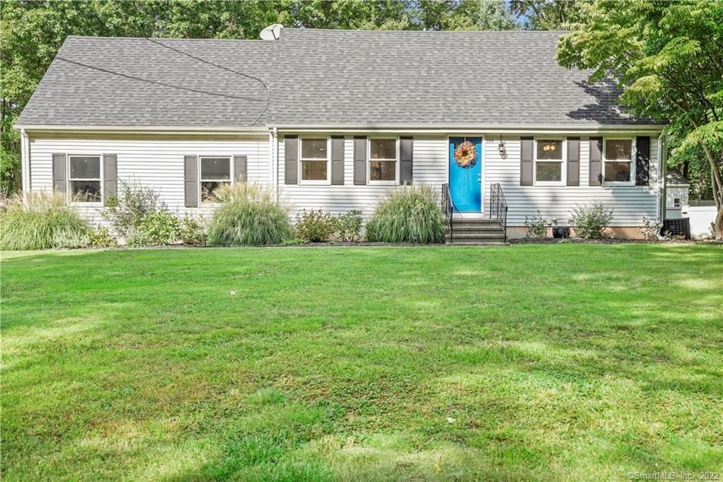 144 West St, Cromwell, CT 06416 - See Est. Value, Schools & More