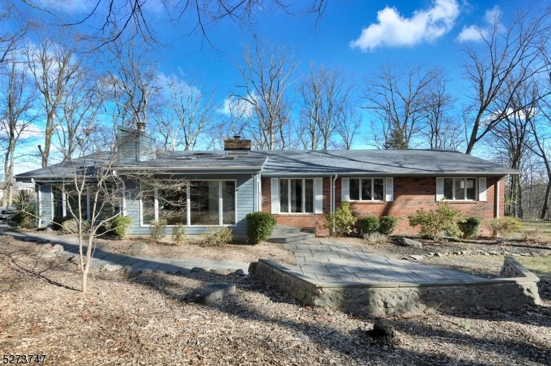747 Ridge Road Ter, Kinnelon, NJ 07405 - See Est. Value, Schools & More