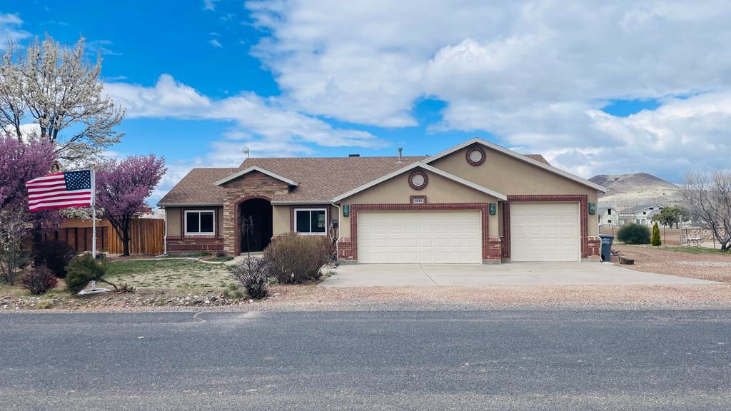 1093 N Horsemans Park Dr, Dammeron Valley, UT 84783 Single-Family Home ...