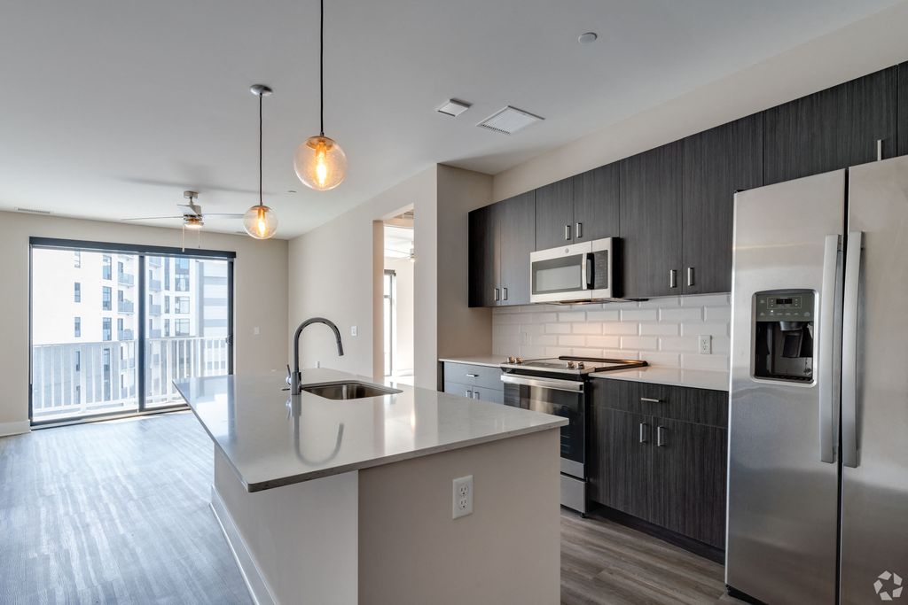 177 Wilshire Dr #237, Troy, MI 48084 - See Est. Value, Schools & More