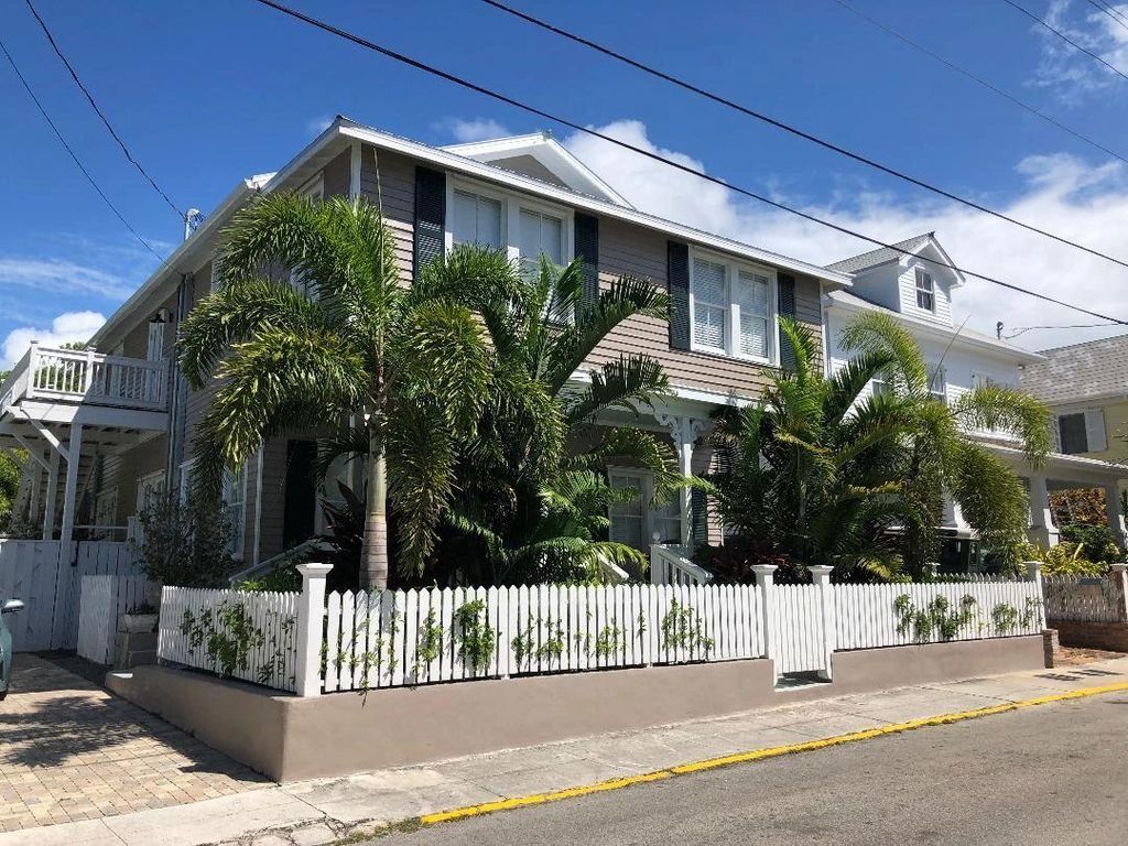 615 Angela St, Key West, FL 33040 - See Est. Value, Schools & More
