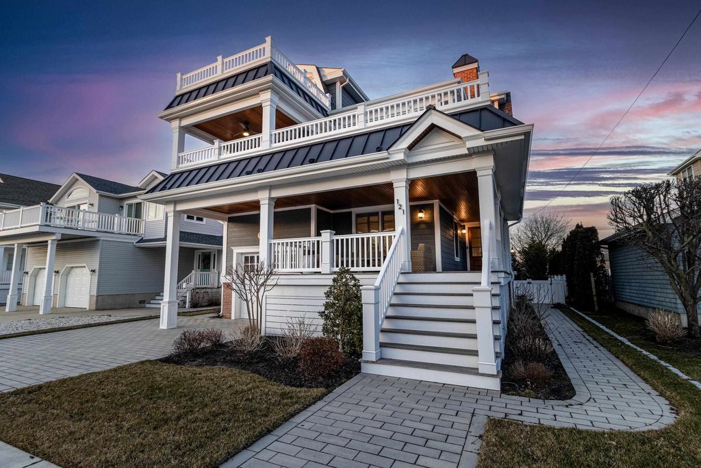 121 27th St, Avalon, NJ 08202 - See Est. Value, Schools & More