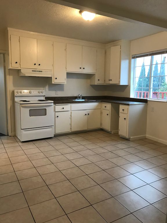 8306 B St #8306, Oakland, CA 94621 - See Est. Value, Schools & More