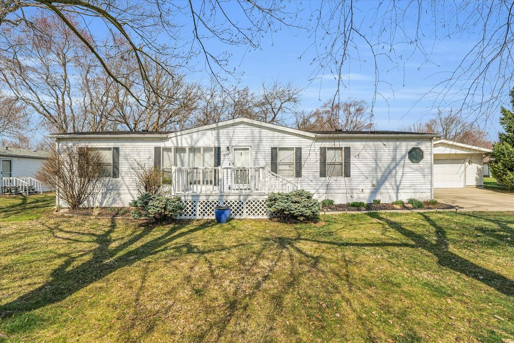 296 Apple Tree Dr, Urbana, IL 61802 - See Est. Value, Schools & More