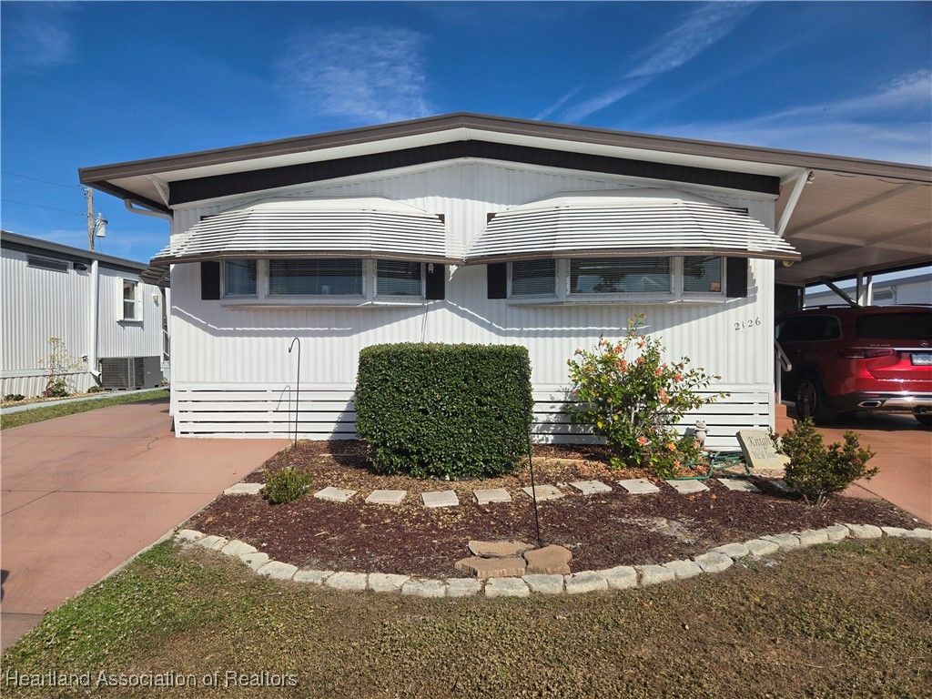 2126 Banyan Way, Sebring, FL 33872 | MLS# 321382 | Trulia