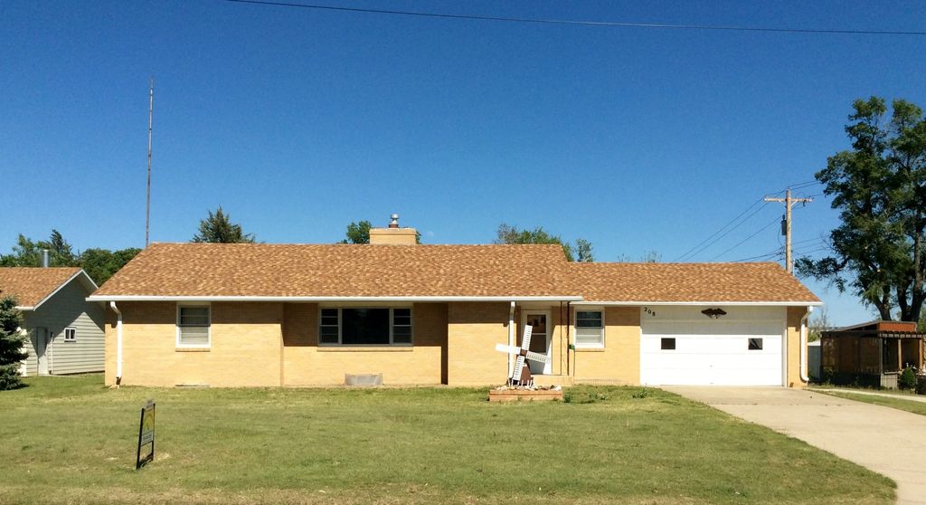 208 N Jefferson St, Logan, KS 67646 - See Est. Value, Schools & More