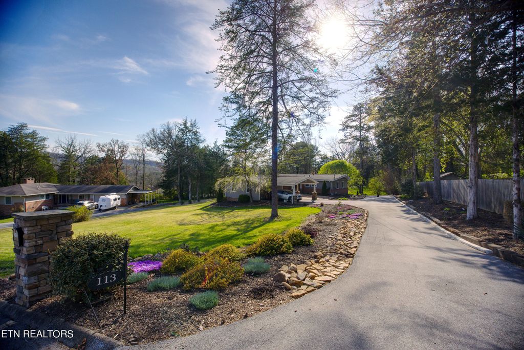 113 Colby Rd, Oak Ridge, TN 37830 - See Est. Value, Schools & More