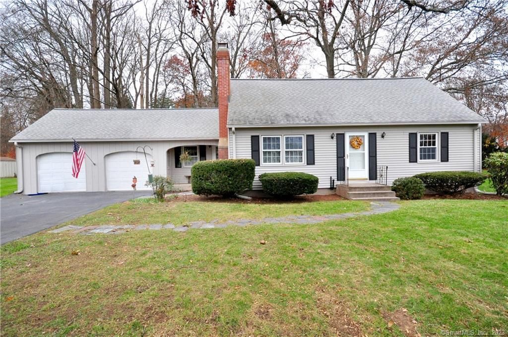 21 Standish Road, Windsor, CT 06095 - See Est. Value, Schools & More