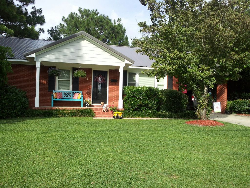 1829 Roxie Ave, Fayetteville, NC 28304 - See Est. Value, Schools & More