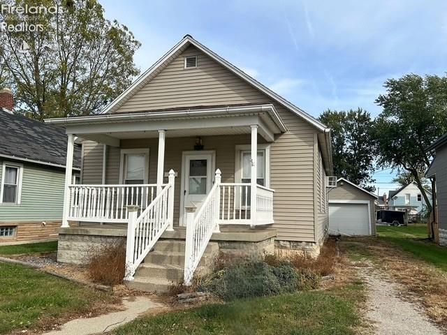 927 Wolfe Ave, Fremont, OH 43420 | MLS# 20254174 | Trulia