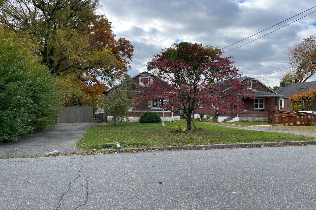 1324 Lehigh Ave, Allentown, PA 18103 - See Est. Value, Schools & More