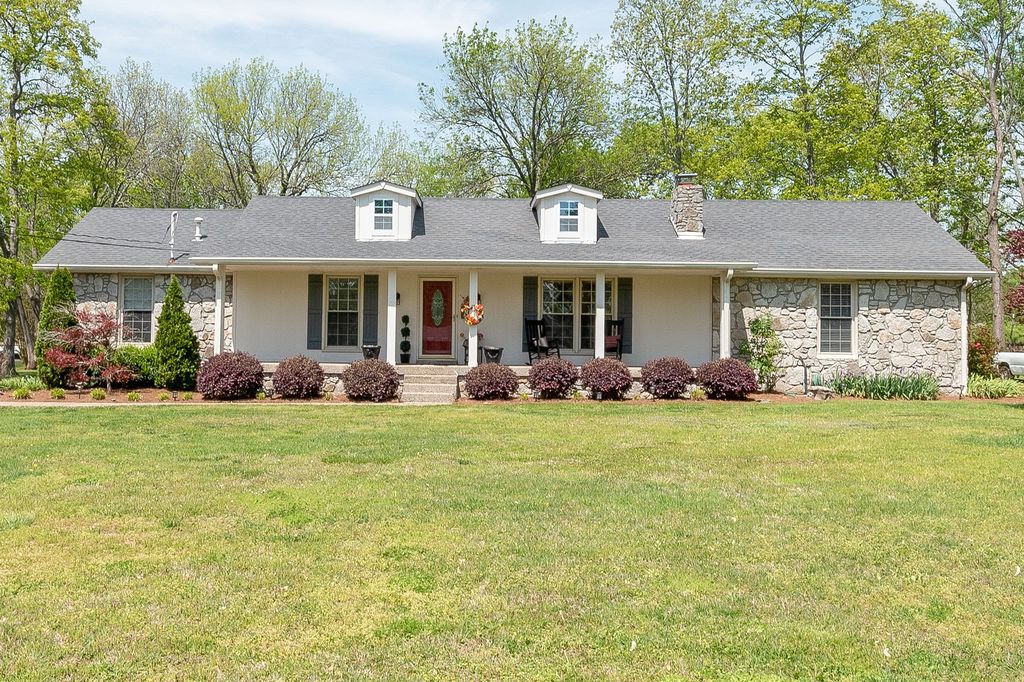 1519 Smith Dr, Lebanon, TN 37087 - See Est. Value, Schools & More