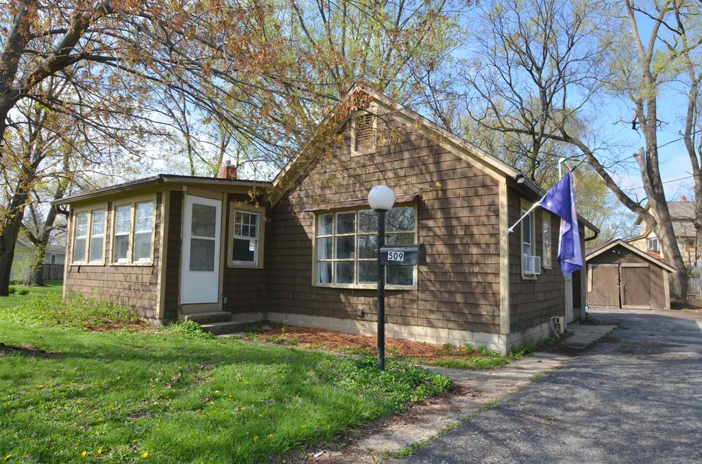 509 Race St, Rockton, IL 61072 - See Est. Value, Schools & More