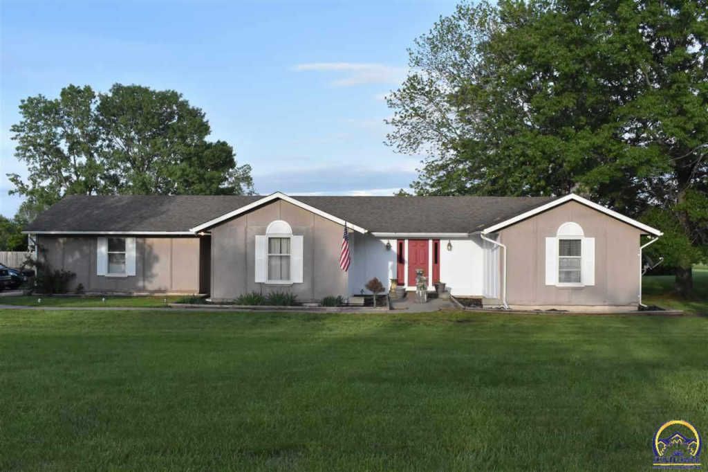 5648 SW Fairlawn Rd, Topeka, KS 66610 - See Est. Value, Schools & More