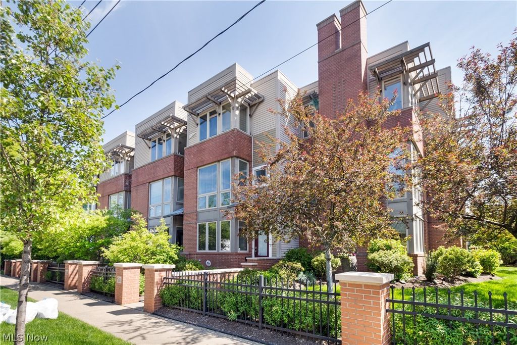 1791 Lee Rd, Cleveland Heights, OH 44118 | Trulia