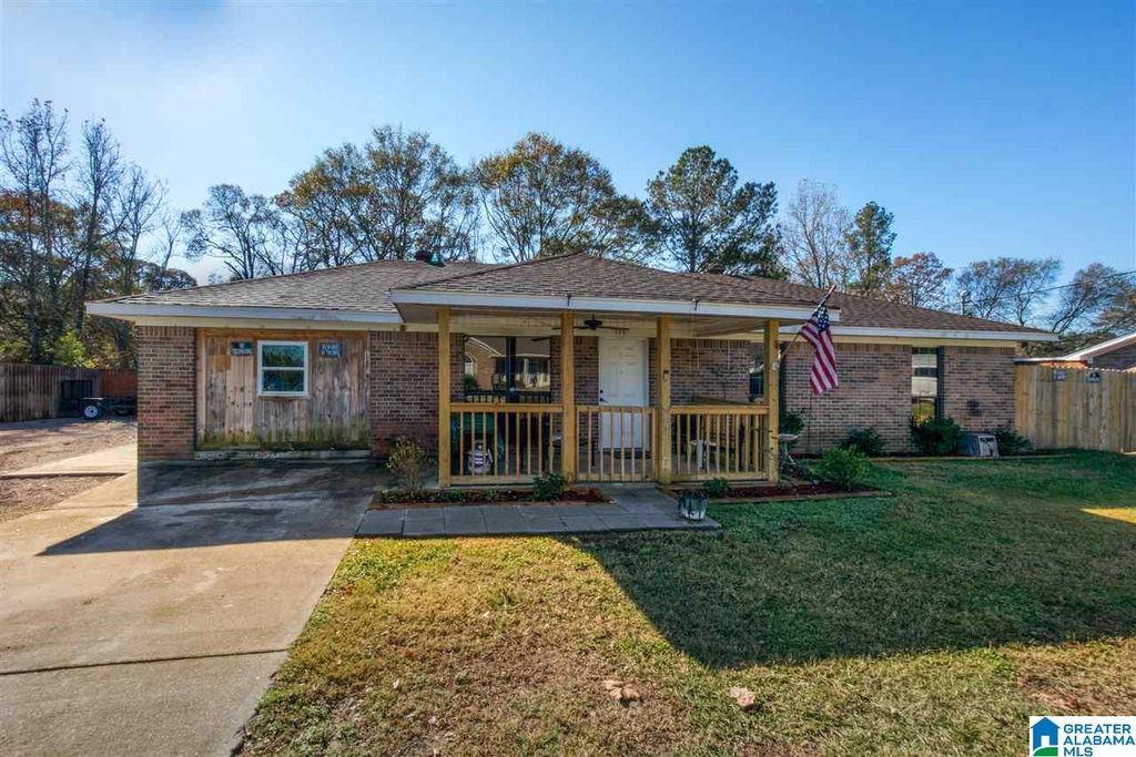 114 Colonial Cir, Clanton, AL 35045 | Trulia