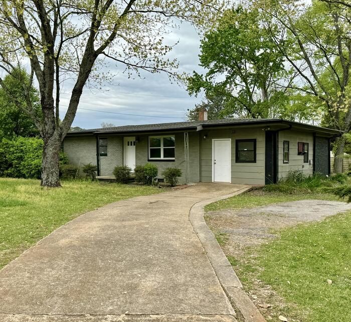 2001 La Salle Rd NW, Huntsville, AL 35810 | Trulia