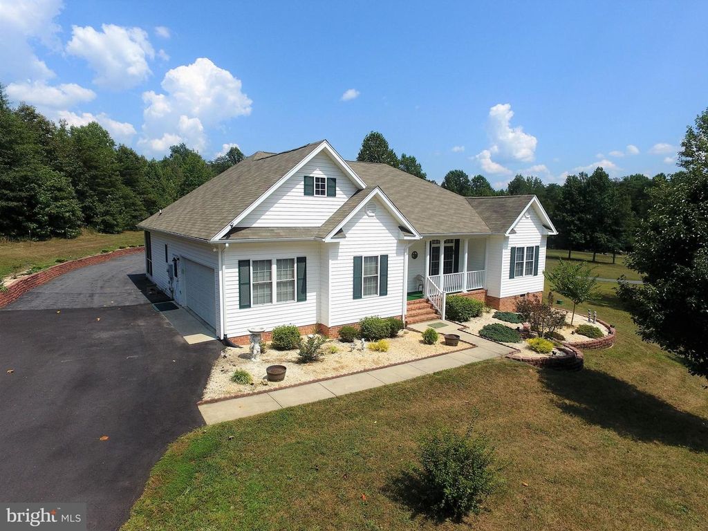 6421 Robinson Rd, Spotsylvania, VA 22551 - See Est. Value, Schools & More