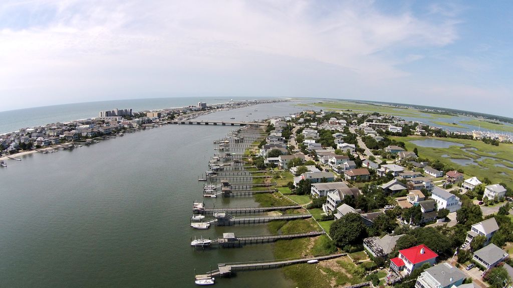 504 Channel Dr N, Wrightsville Beach, NC 28480 - See Est. Value ...