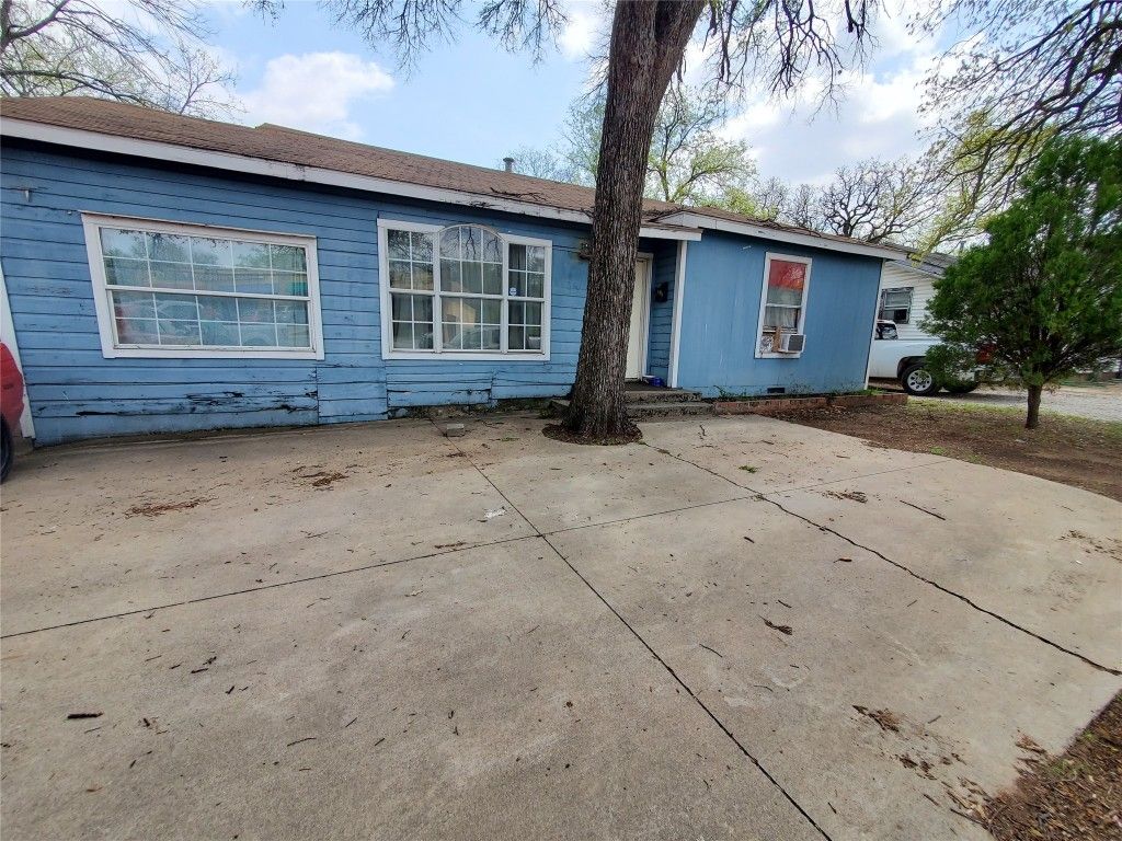 2213 Miller Ave, Fort Worth, TX 76105 | Trulia
