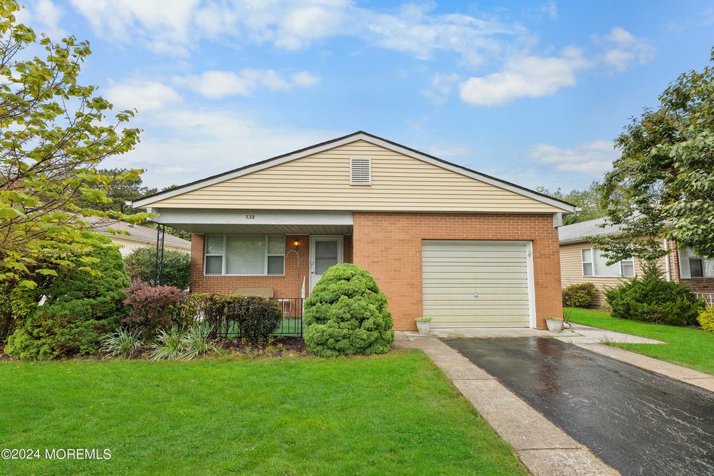 132 Orlando Boulevard, Toms River, NJ 08757 | Trulia