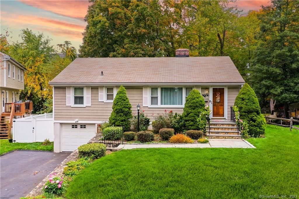 69 Glenwood Avenue, Norwalk, CT 06854 - See Est. Value, Schools & More