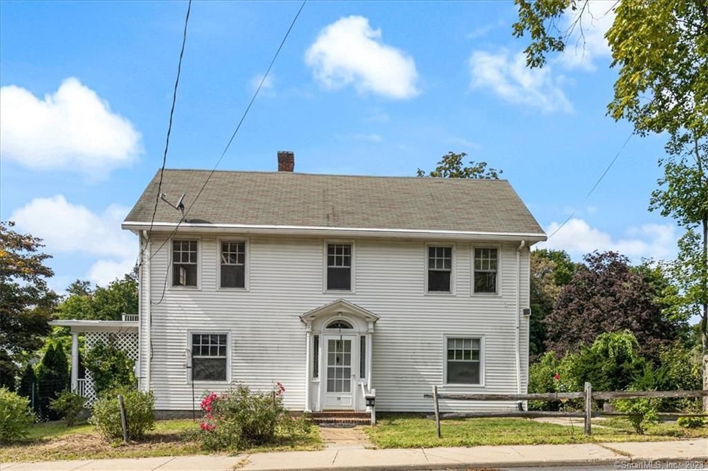 19 Summit Street, East Hampton, CT 06424 - See Est. Value, Schools & More