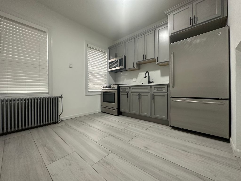 188A Delaware Ave #3, Jersey City, NJ 07306 - Trulia | Trulia