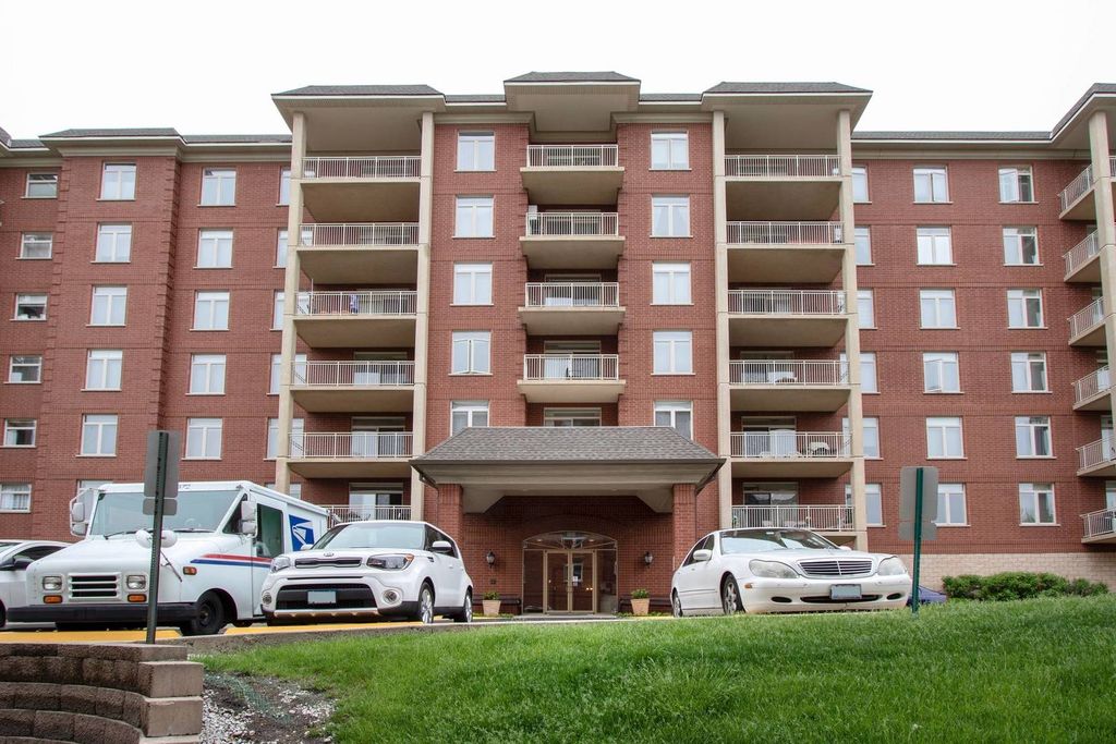 8440 Callie Ave #C-208, Morton Grove, IL 60053 - See Est. Value ...