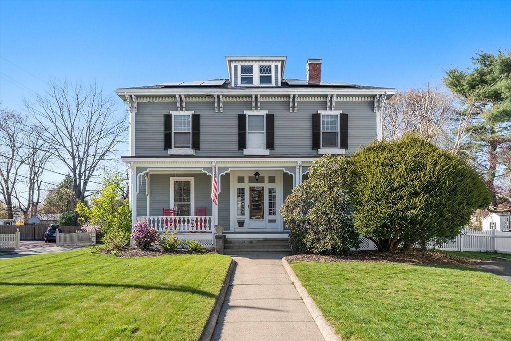 215 Auburndale Ave, Newton, MA 02466 - See Est. Value, Schools & More