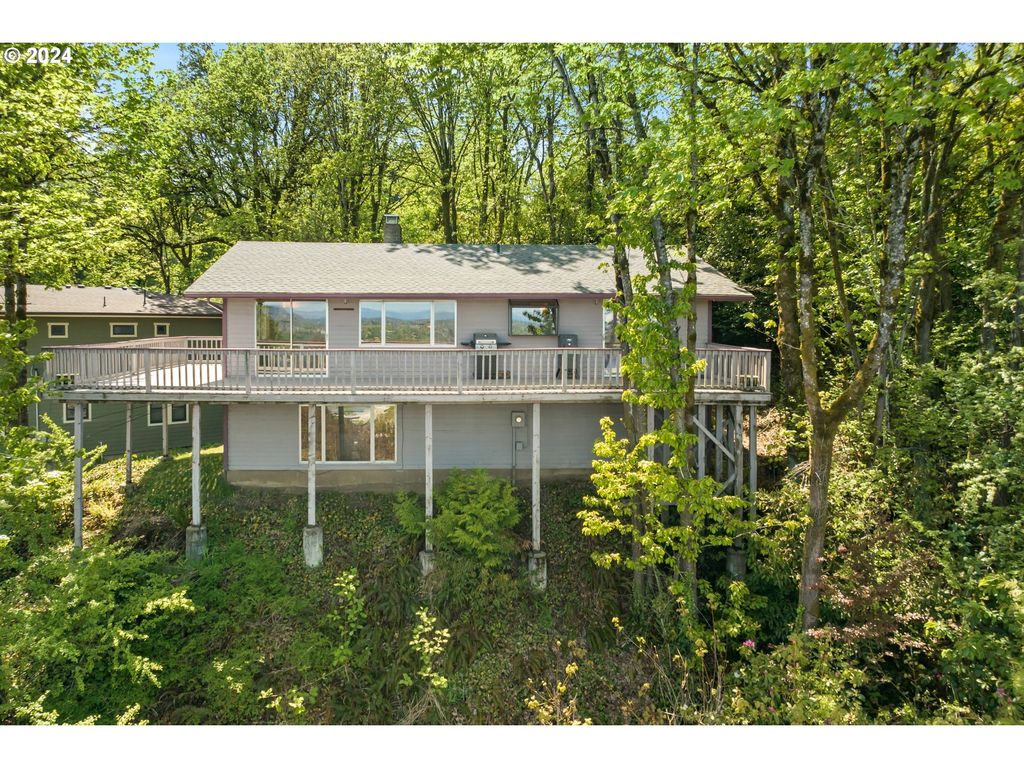 6941 SW Corbett Ave, Portland, OR 97219 - See Est. Value, Schools & More