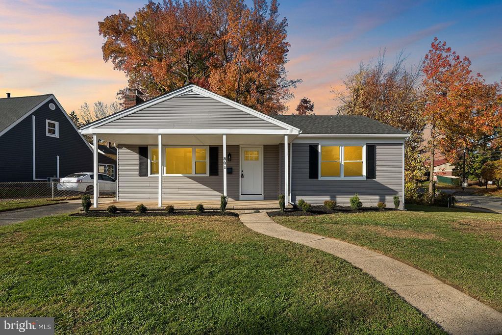 801 South Ave, Secane, PA 19018 | Trulia