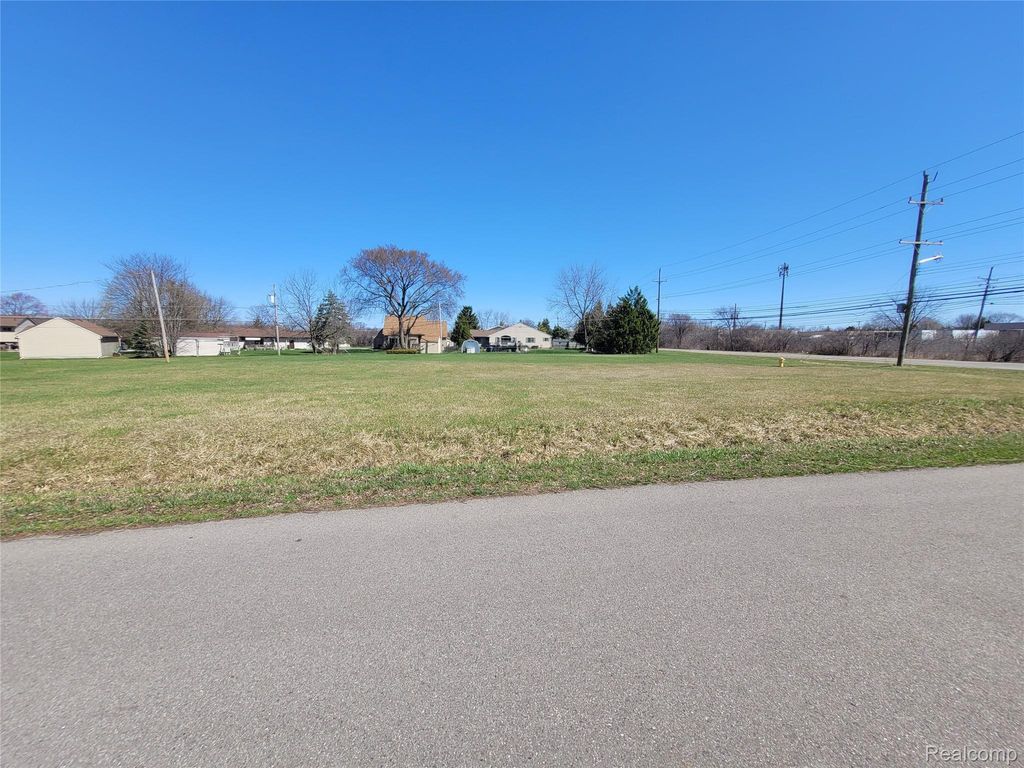 Little Mack, Clinton Township, MI 48035 | MLS# 20261024216 | Trulia