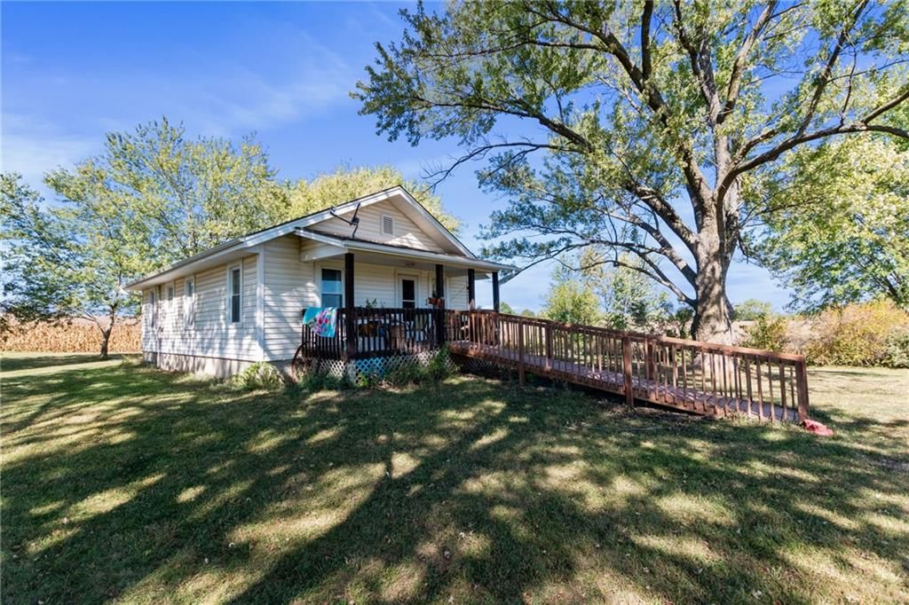 9579 NW Barwick Dr, Cameron, MO 64429 - See Est. Value, Schools & More