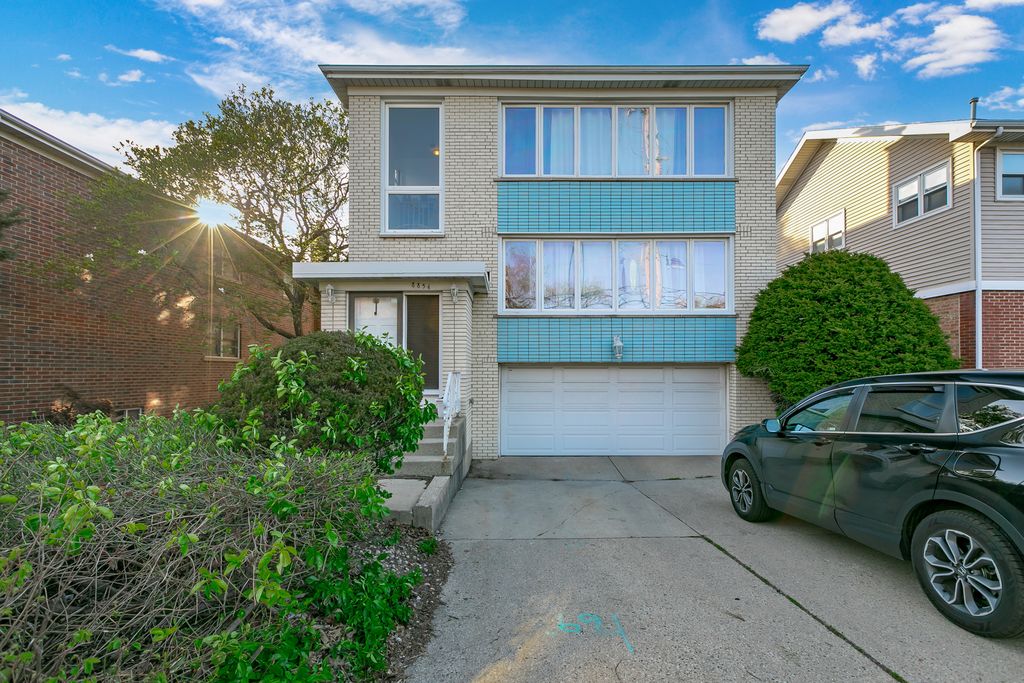 8854 Gross Point Rd, Skokie, IL 60077 - See Est. Value, Schools & More