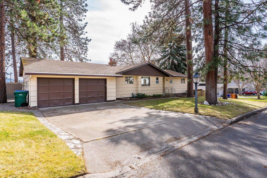12206 E 22nd Ave, Spokane, WA 99206 - See Est. Value, Schools & More