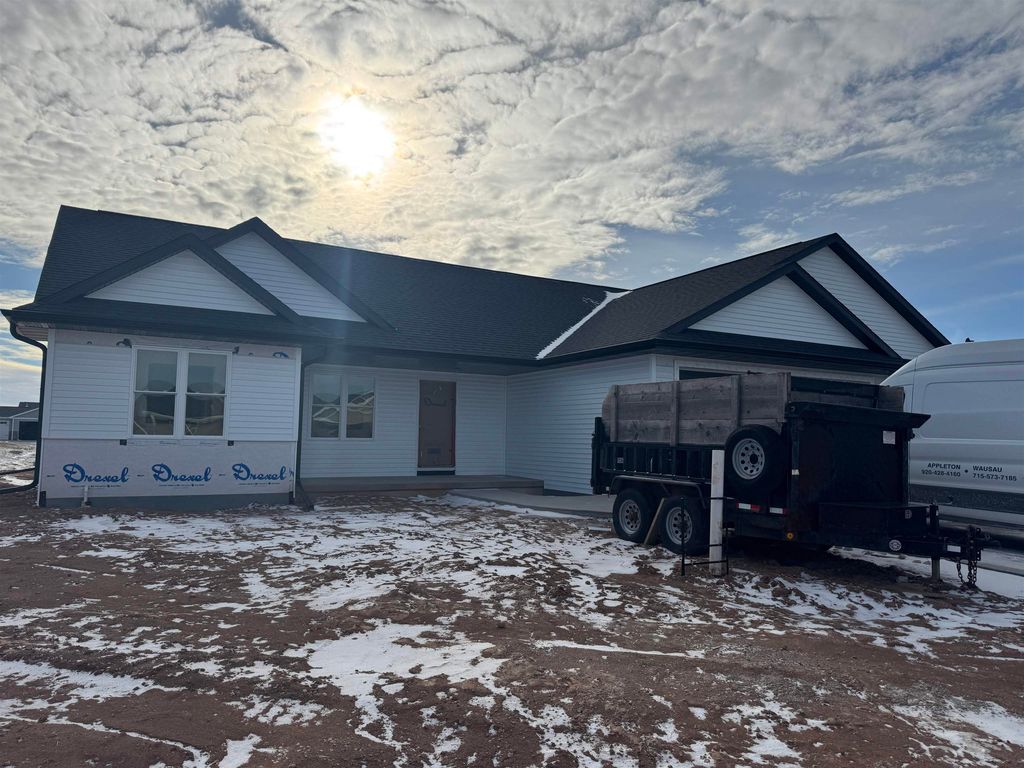 2041 Red Fox Ln, Kaukauna, WI 54130 | MLS# 50320040 - Trulia | Trulia