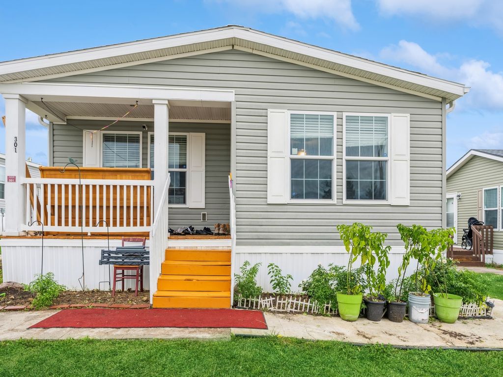 802 E County Line Rd #301, Des Moines, IA 50320 - See Est. Value ...